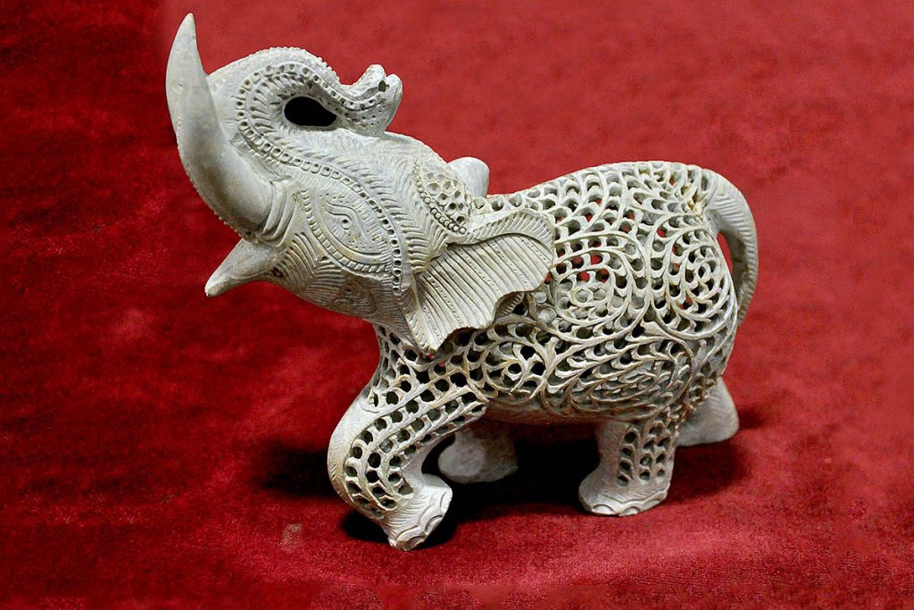 7 Inch Green Marble Elephant Statue - Pietra Dura Products